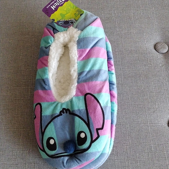 Disney | Shoes | Brand New Stitch Fuzzy Babba Slippers Size 8 | Poshmark
